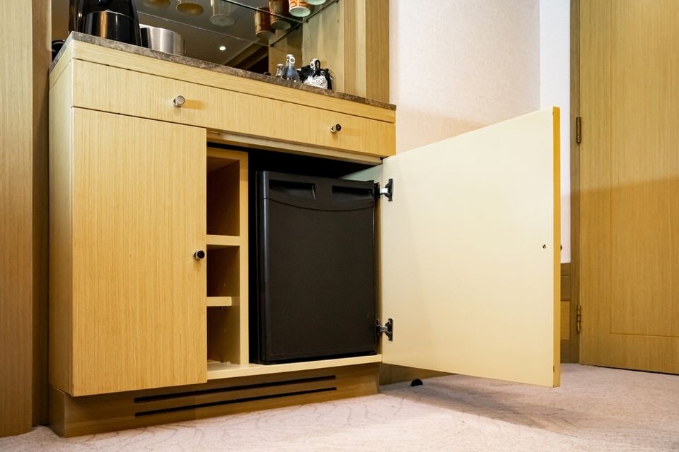 Caratteristiche e vantaggi del mini frigo da camera